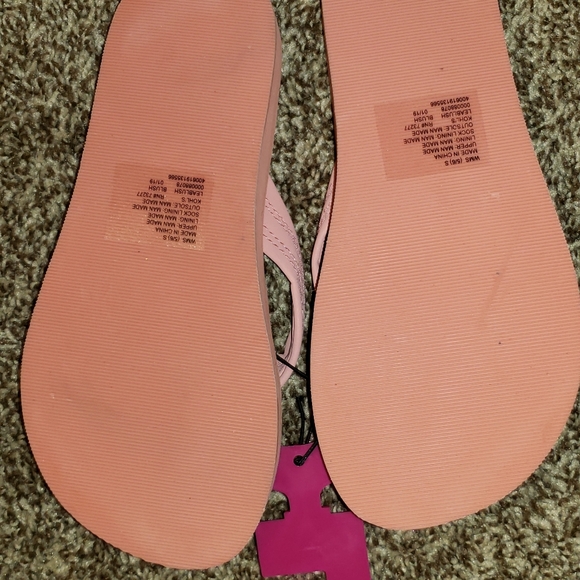 SO | Shoes | So Flip Flops New | Poshmark